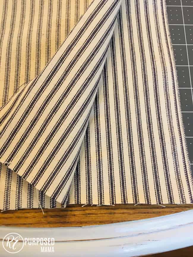How To Make A Farmhouse Table Runner A Well Purposed Woman