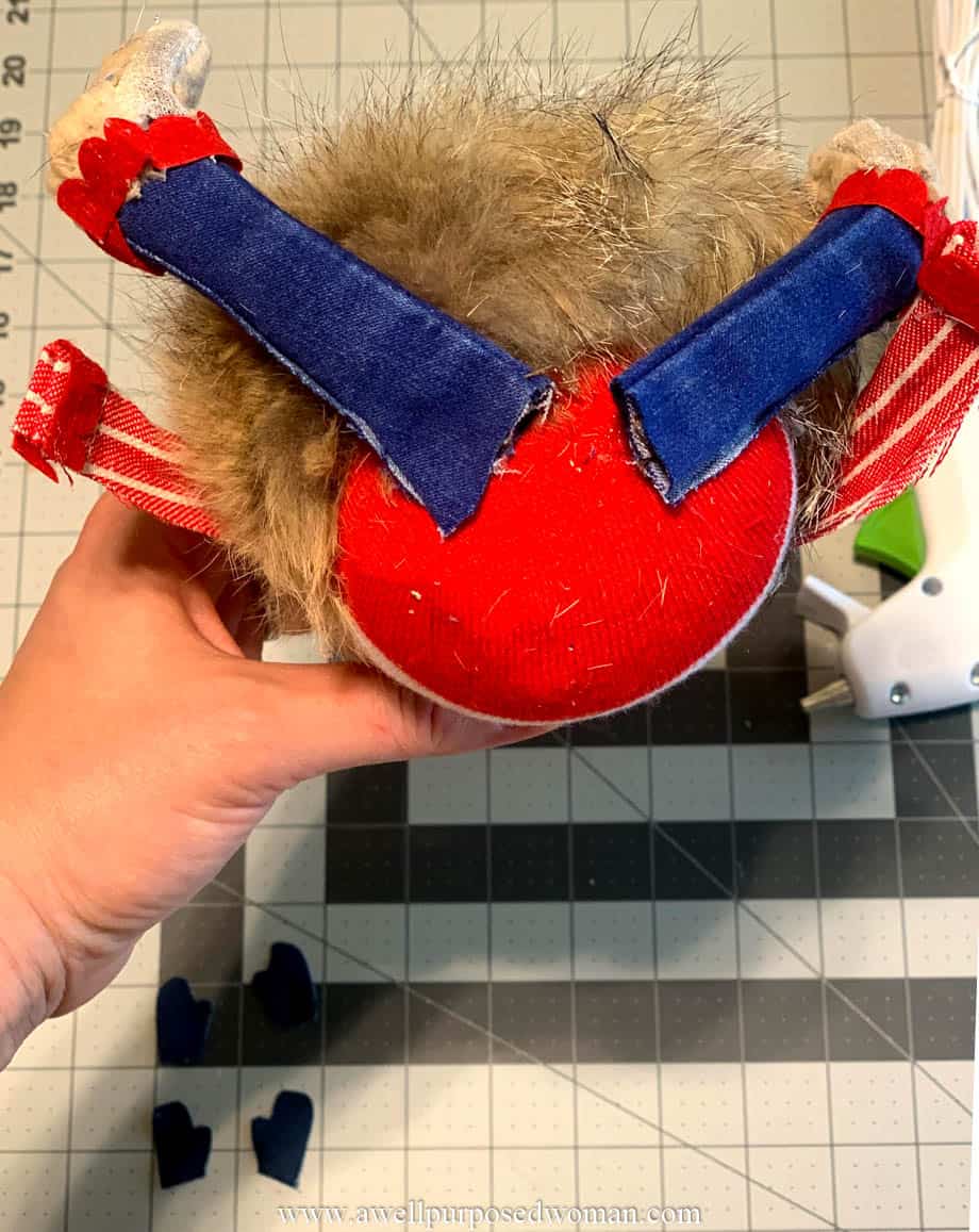 How to make Gnomes with Arms and Legs (No Sew) - A Well Purposed Woman