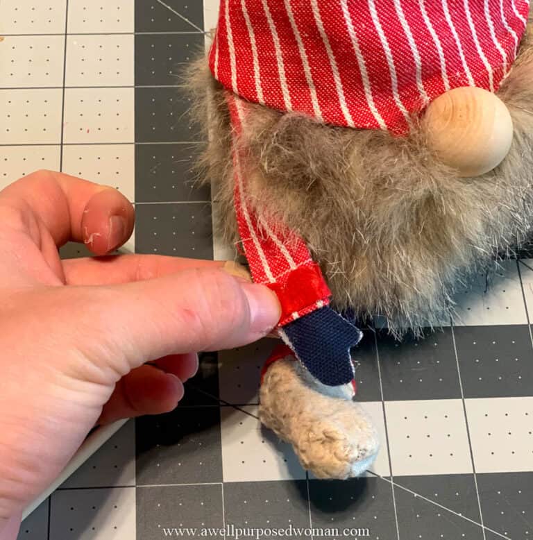 How to make Gnomes with Arms and Legs (No Sew) - A Well Purposed Woman