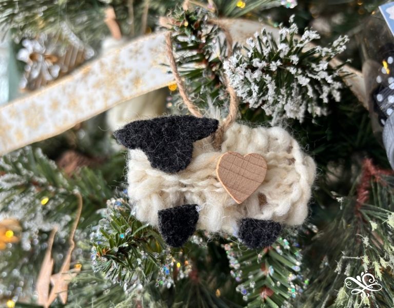 How to Make a Cute Little Sheep Ornament: Jesse Tree Day 5 - A Well ...